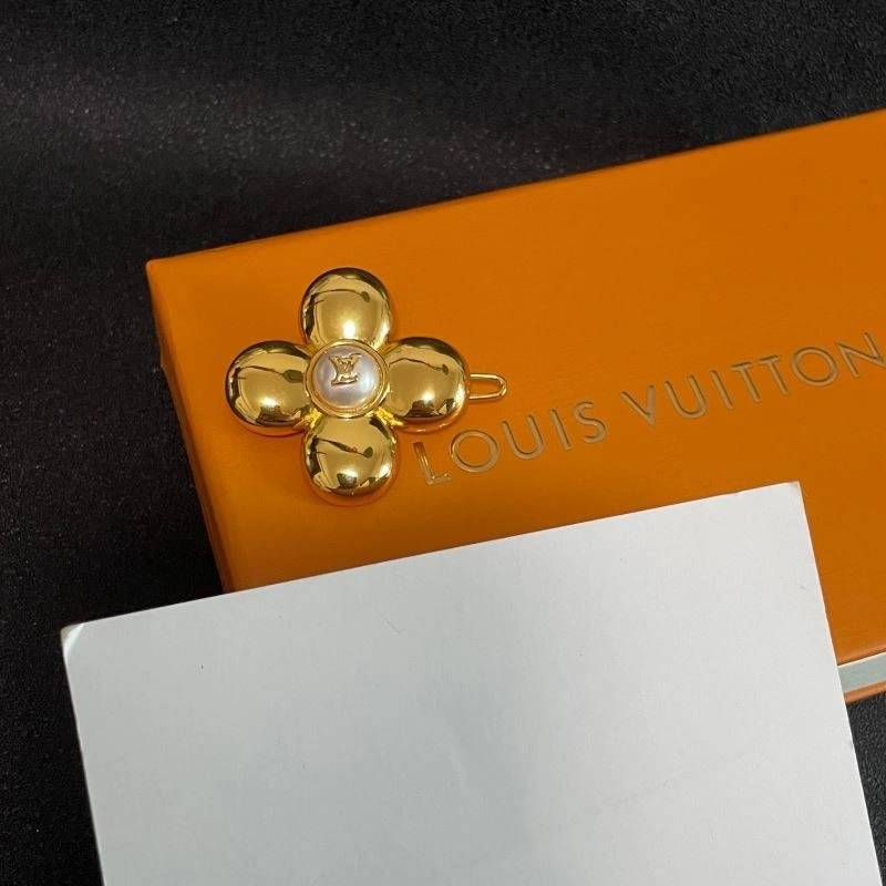 Accurate model Louis Vuitton Hairpins