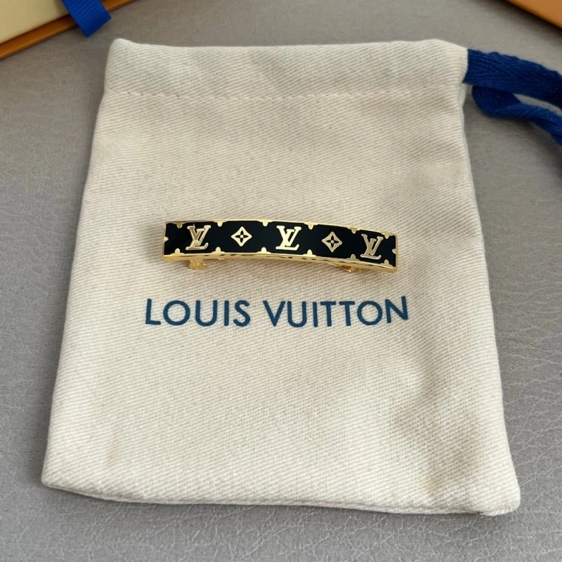 Discounted Louis Vuitton Hairpins