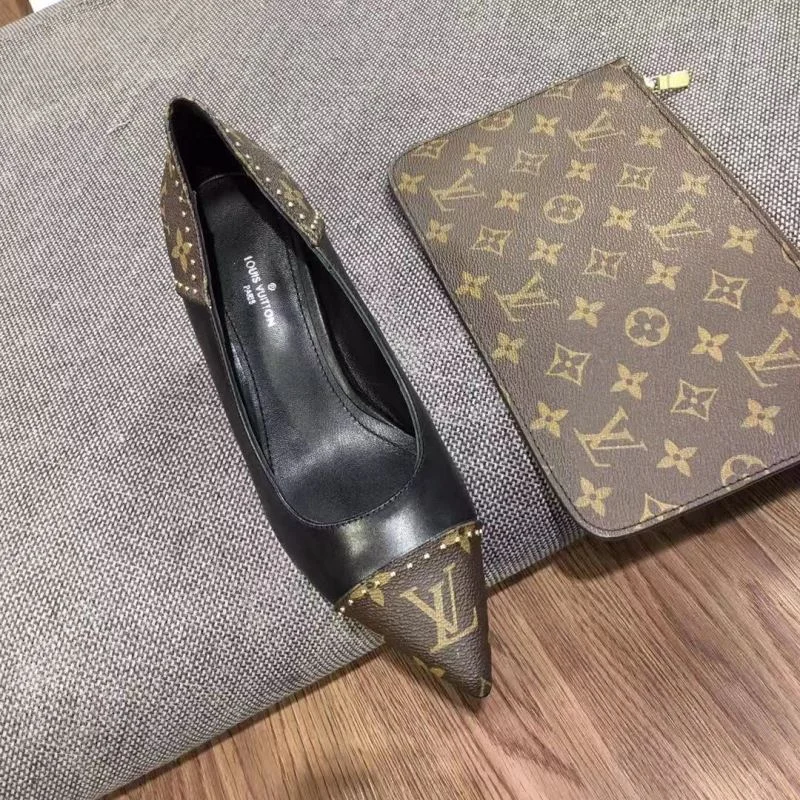 High accuracy Louis Vuitton Heeled Shoes