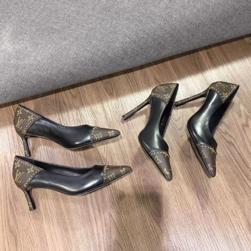 High accuracy Louis Vuitton Heeled Shoes