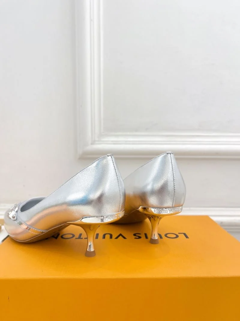 Accurate model Louis Vuitton Heeled Shoes
