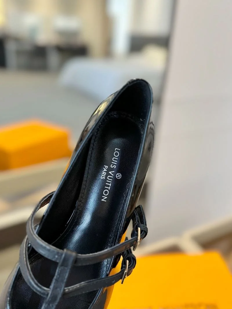 Exact replica Louis Vuitton Heeled Shoes