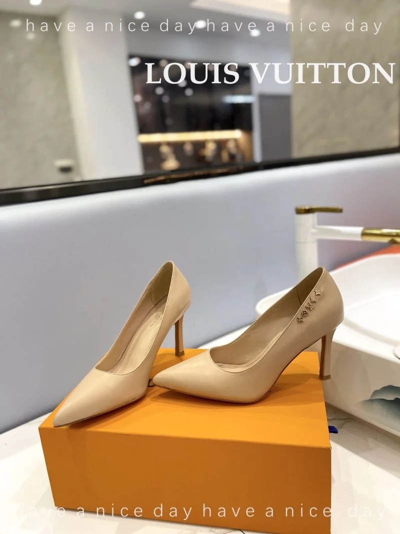 Bargain Louis Vuitton Heeled Shoes