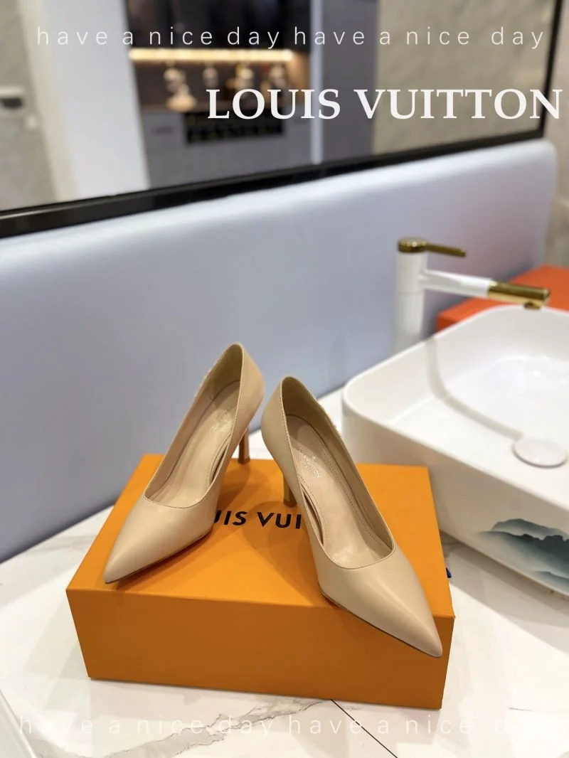 Bargain Louis Vuitton Heeled Shoes