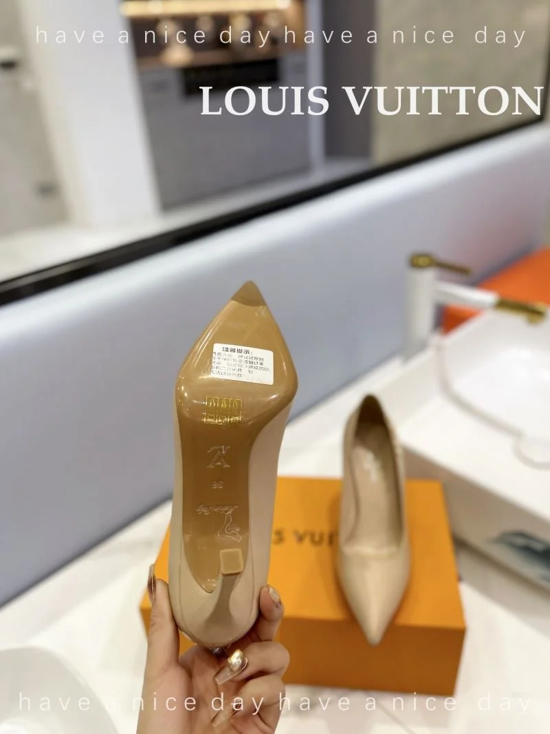 Bargain Louis Vuitton Heeled Shoes
