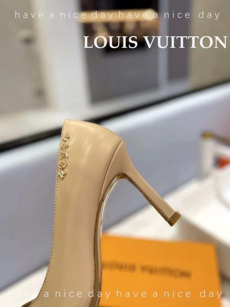 Bargain Louis Vuitton Heeled Shoes