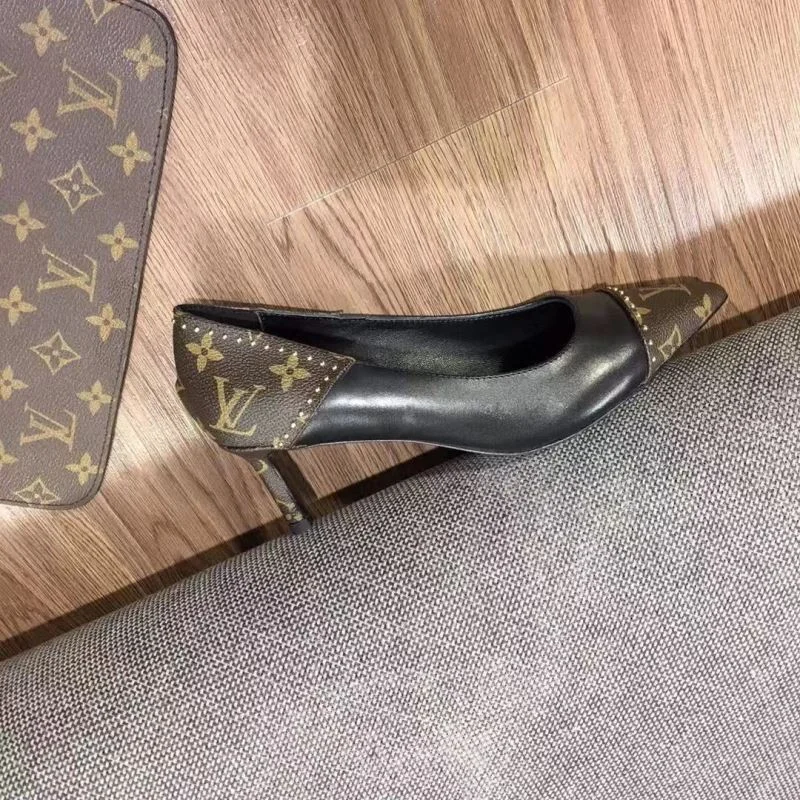 High accuracy Louis Vuitton Heeled Shoes