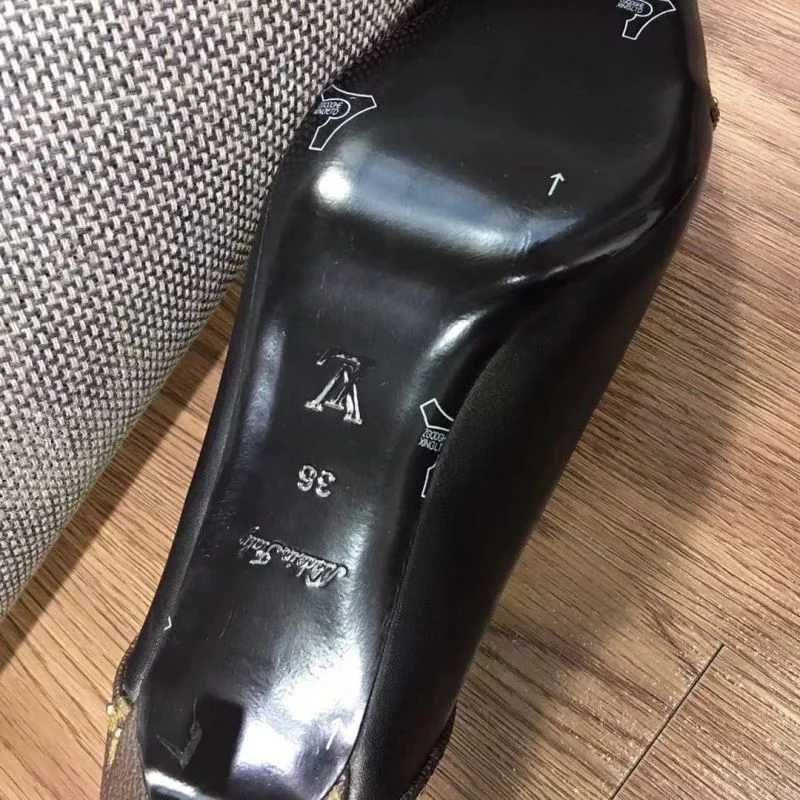 Mirror quality Louis Vuitton Heeled Shoes