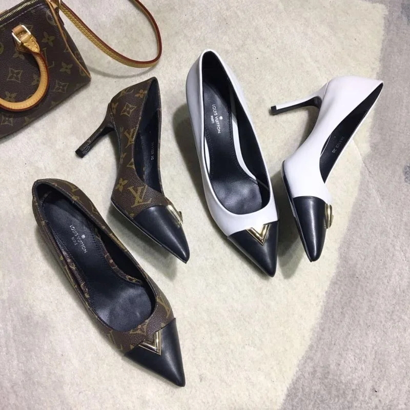 Accurate model Louis Vuitton Heeled Shoes