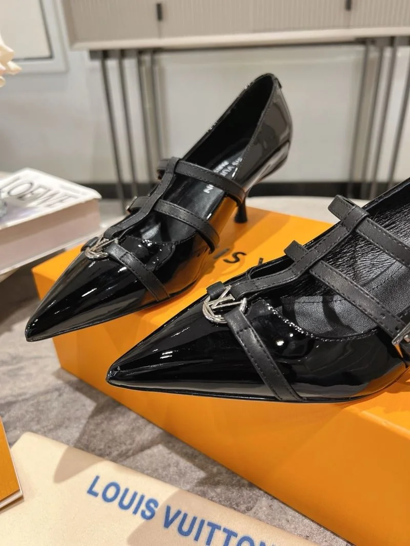 High accuracy Louis Vuitton Heeled Shoes