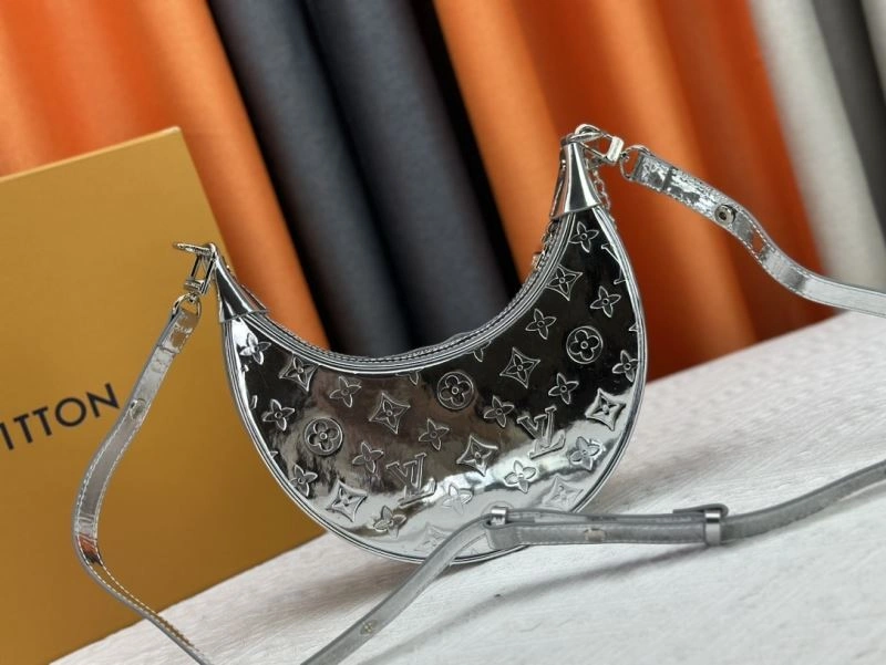 High accuracy Louis Vuitton Hobo Bags