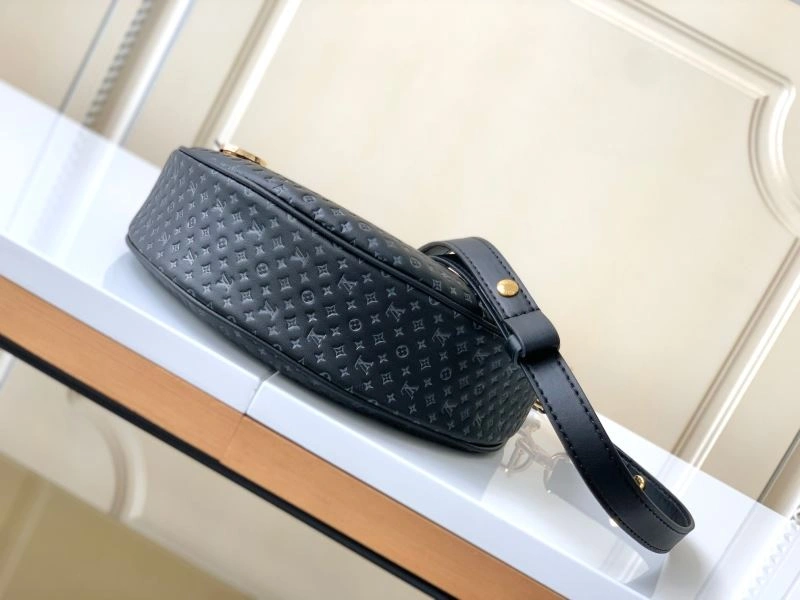 Budget-friendly Louis Vuitton Hobo Bags
