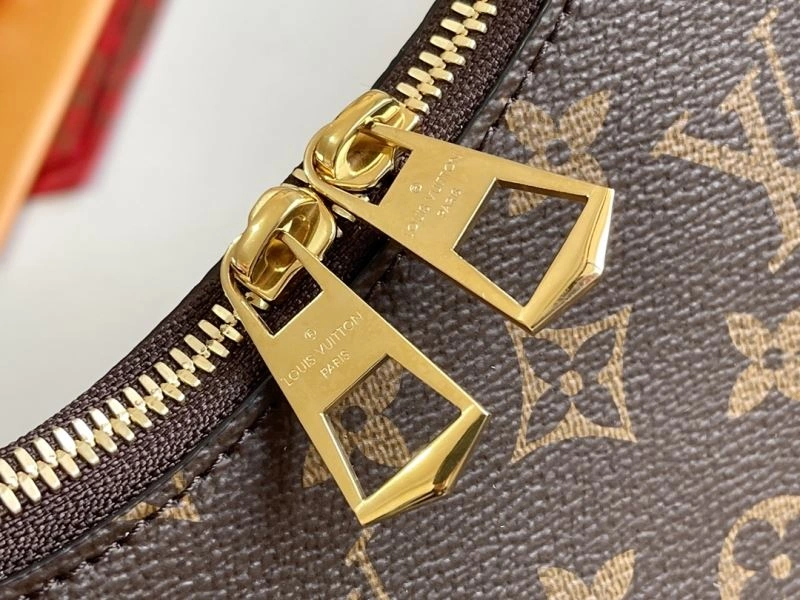 Precise copy Louis Vuitton Hobo Bags