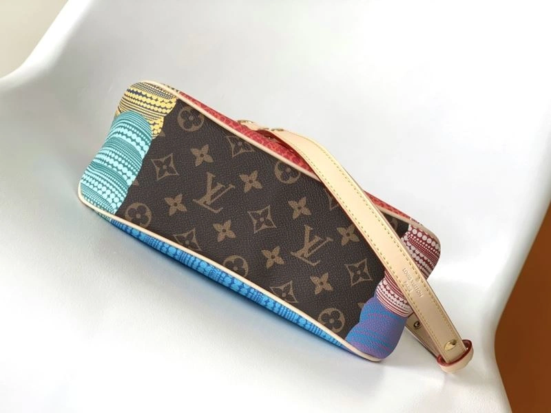 High fidelity Louis Vuitton Hobo Bags