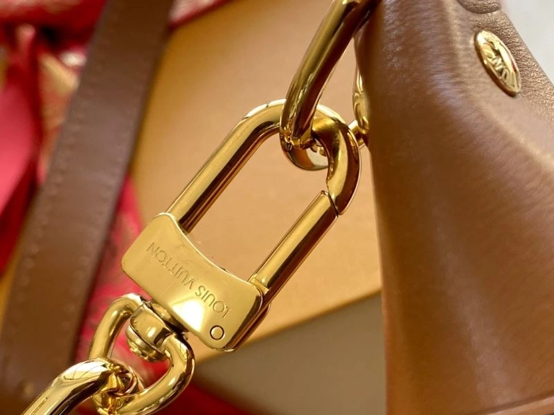 Indistinguishable Louis Vuitton Hobo Bags