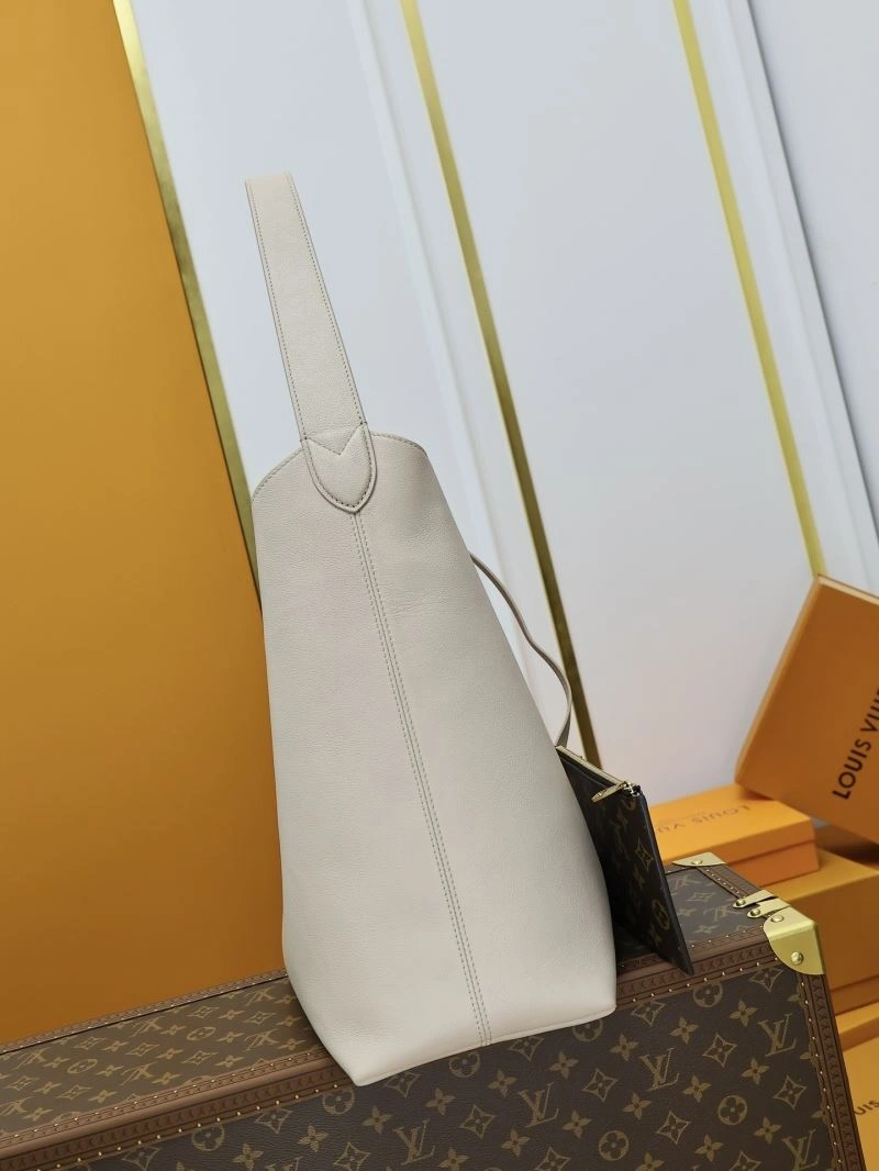 Top match Louis Vuitton Hobo Bags