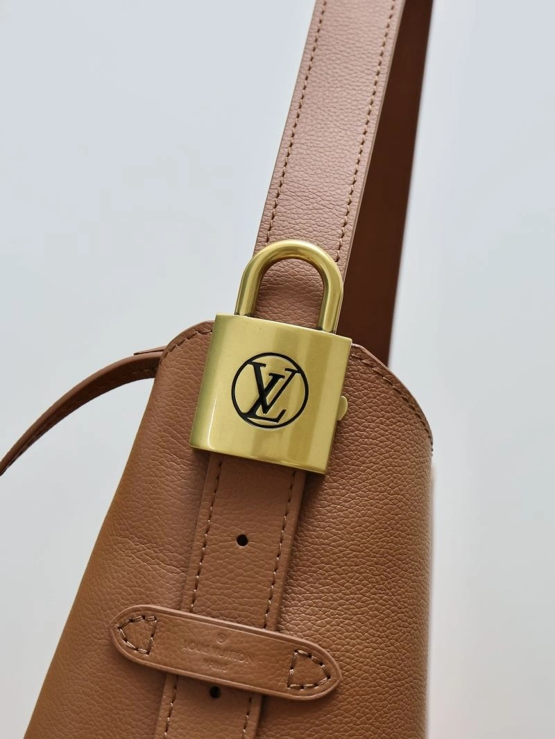 Top mirror Louis Vuitton Hobo Bags