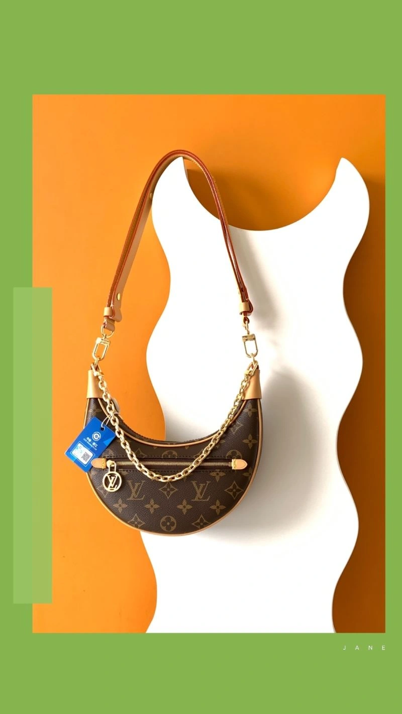 Bargain Louis Vuitton Hobo Bags