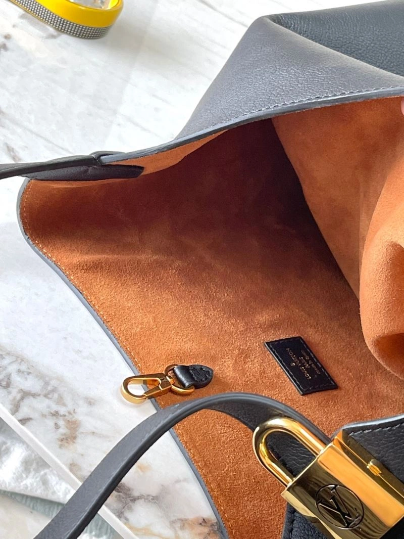 Perfect replica Louis Vuitton Hobo Bags