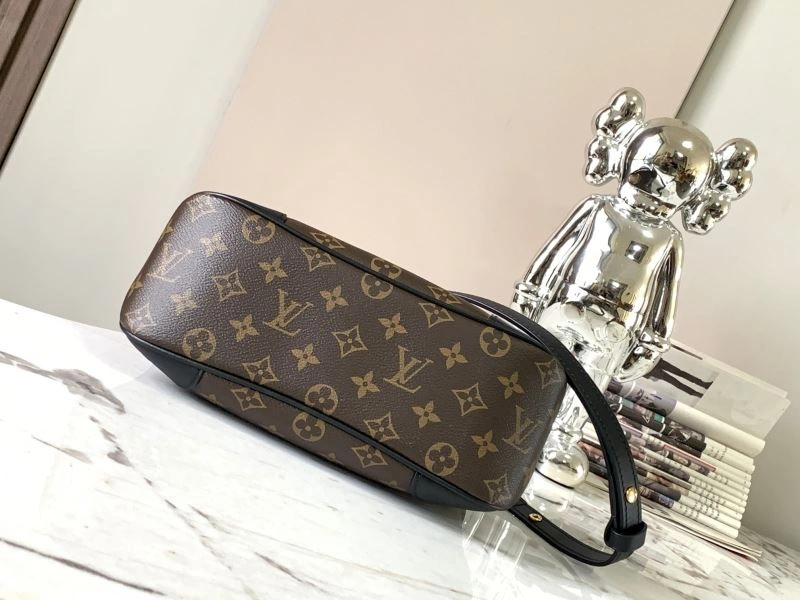 Value-priced Louis Vuitton Hobo Bags