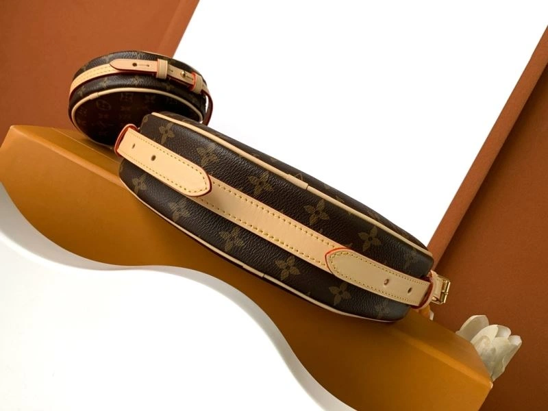 High fidelity Louis Vuitton Hobo Bags