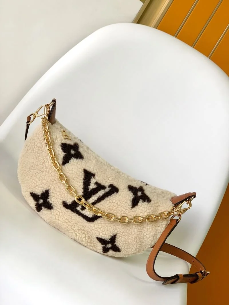Louis Vuitton Hobo Bags