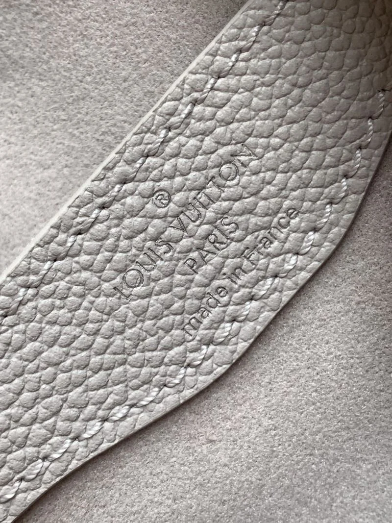 Budget-friendly Louis Vuitton Hobo Bags