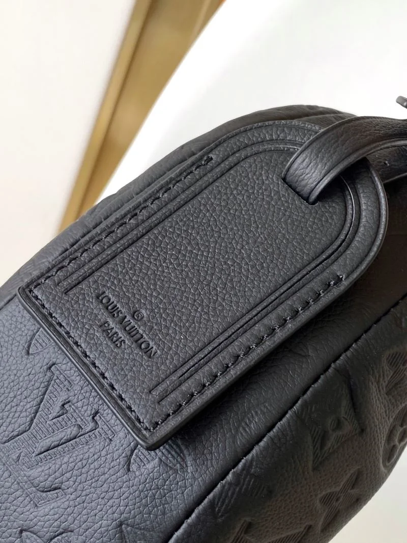 Top mirror Louis Vuitton Hobo Bags