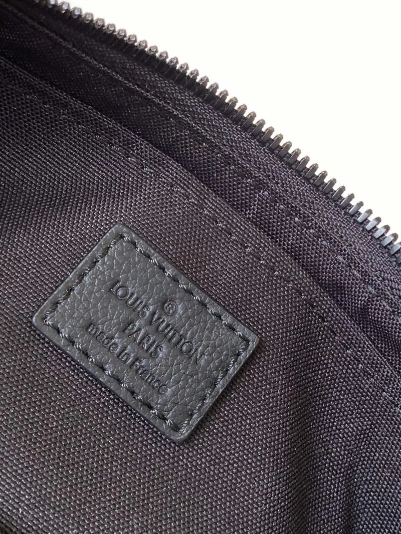 Top mirror Louis Vuitton Hobo Bags