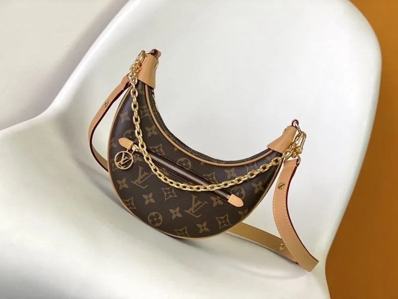 Louis Vuitton Hobo Bags