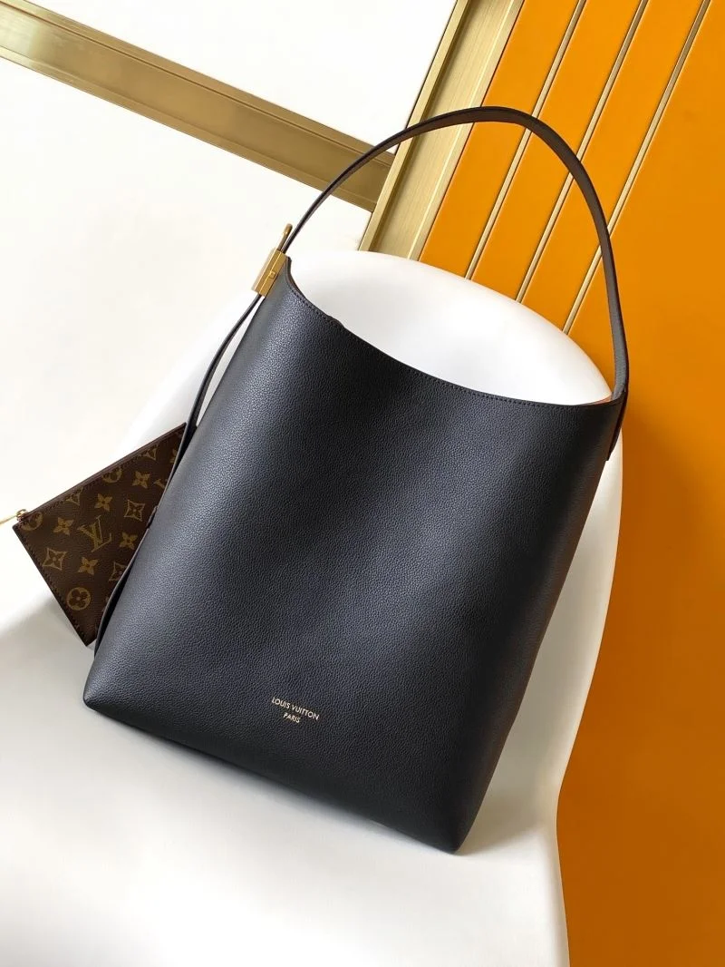 Louis Vuitton Hobo Bags