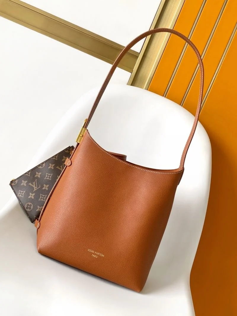 Louis Vuitton Hobo Bags