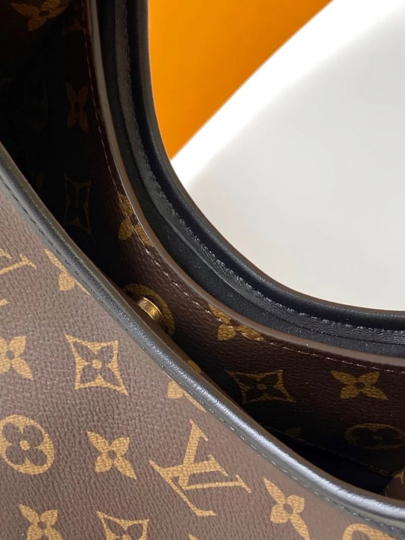 Exact replica Louis Vuitton Hobo Bags