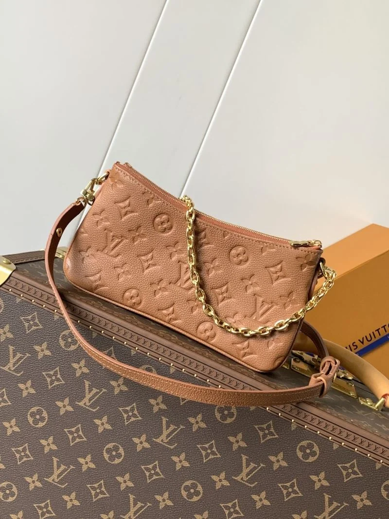 Top match Louis Vuitton Hobo Bags