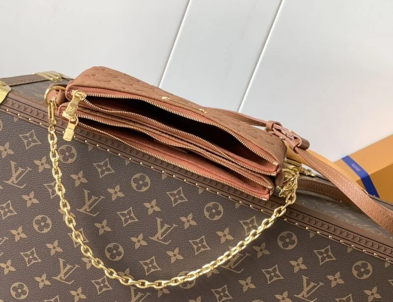 Top match Louis Vuitton Hobo Bags