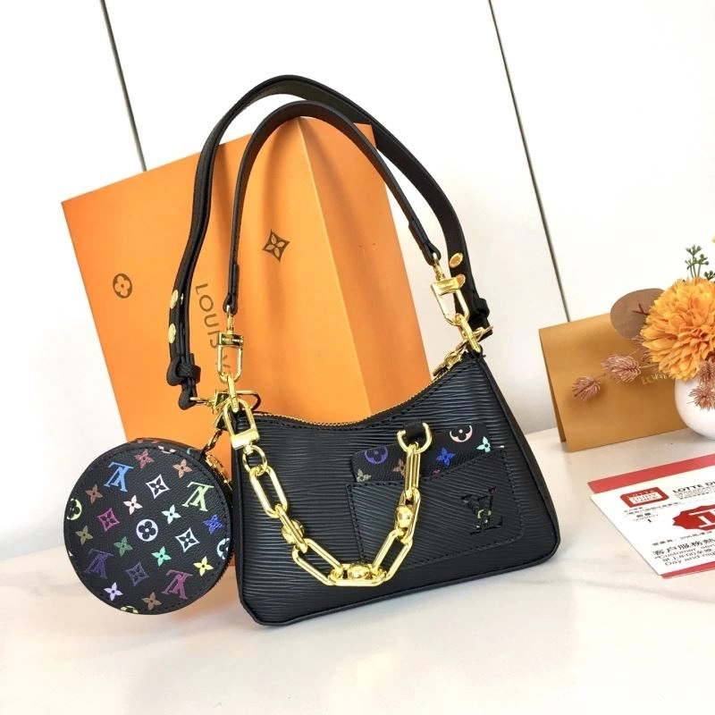 Top match Louis Vuitton Hobo Bags