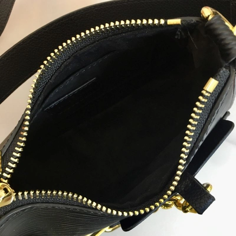 Top match Louis Vuitton Hobo Bags