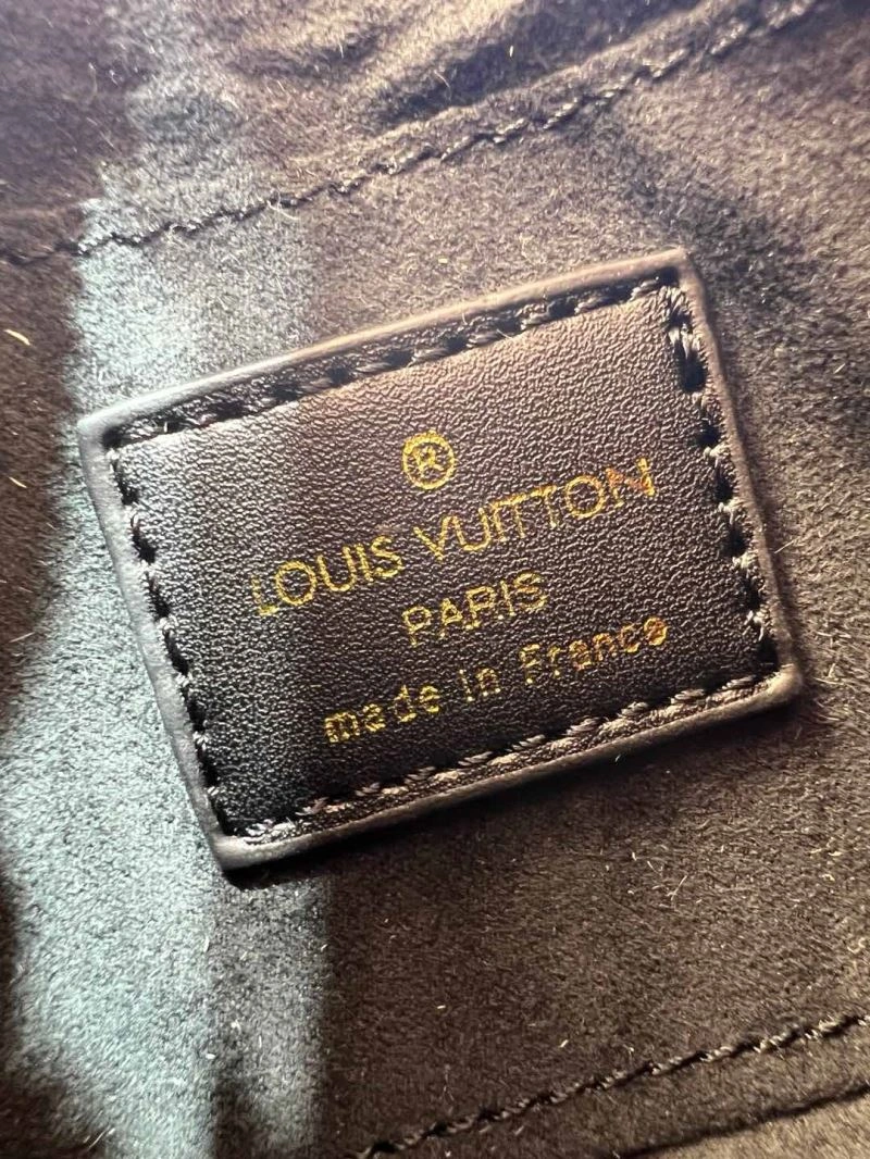 Low-cost Louis Vuitton Hobo Bags