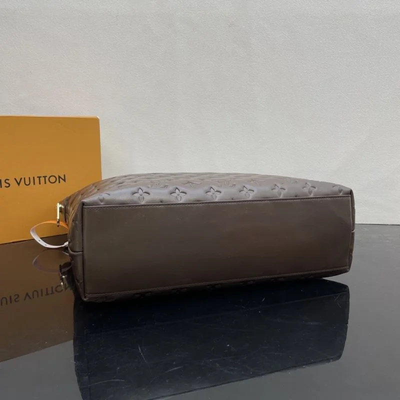 Budget-friendly Louis Vuitton Hobo Bags