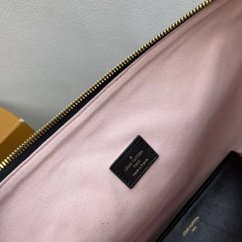 High accuracy Louis Vuitton Hobo Bags