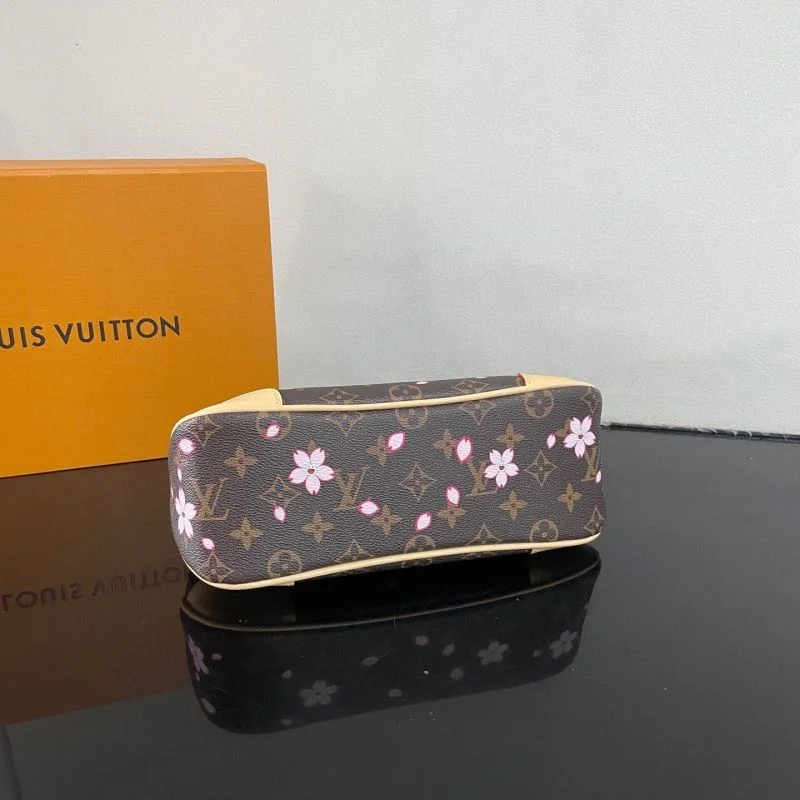 Low-cost Louis Vuitton Hobo Bags