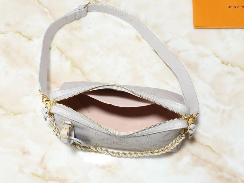 Top mirror Louis Vuitton Hobo Bags
