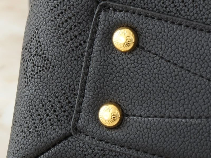High fidelity Louis Vuitton Hobo Bags