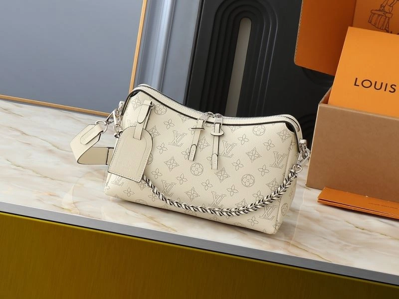 Louis Vuitton Hobo Bags