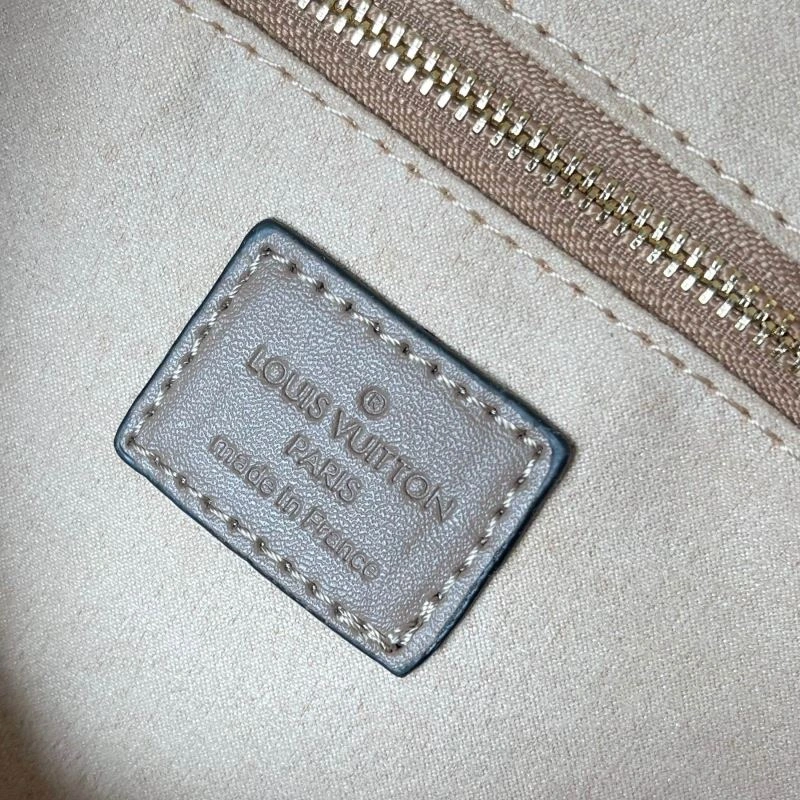 1:1 copy Louis Vuitton Hobo Bags