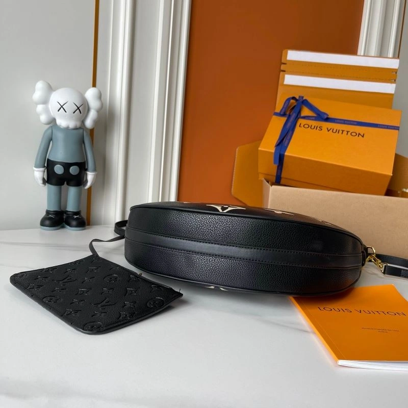 Exact replica Louis Vuitton Hobo Bags