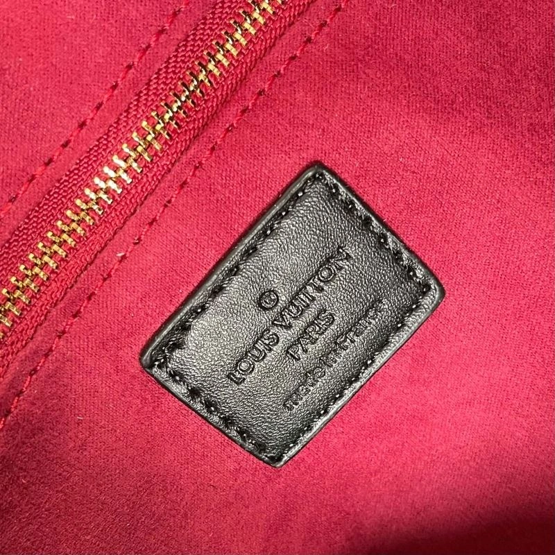 Exact replica Louis Vuitton Hobo Bags