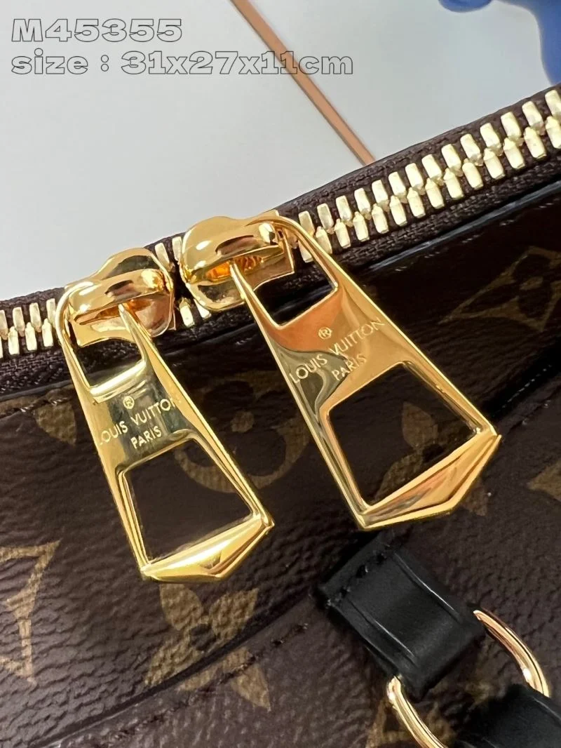 Official Louis Vuitton Hobo Bags