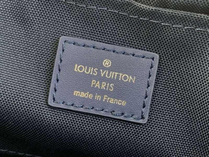 Value-priced Louis Vuitton Hobo Bags