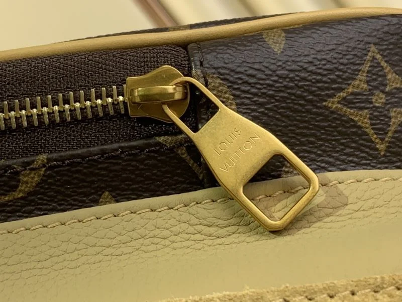 Reasonably priced Louis Vuitton Hobo Bags